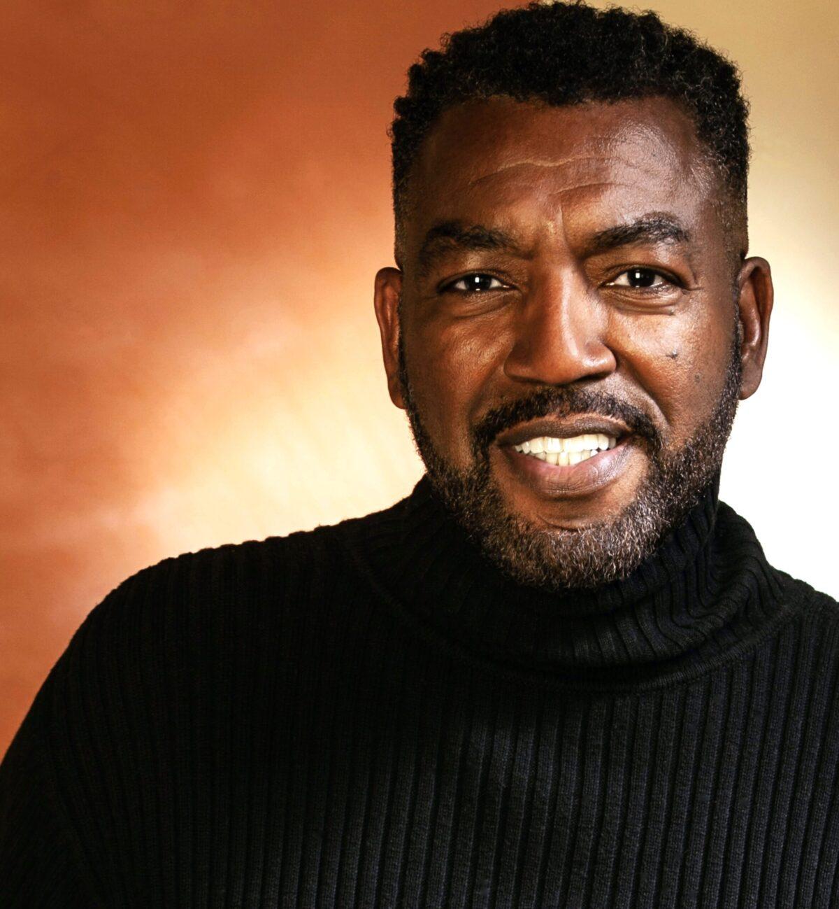 Grey S Anatomy Actor Russell Andrews Reveals Als Diagnosis Months After